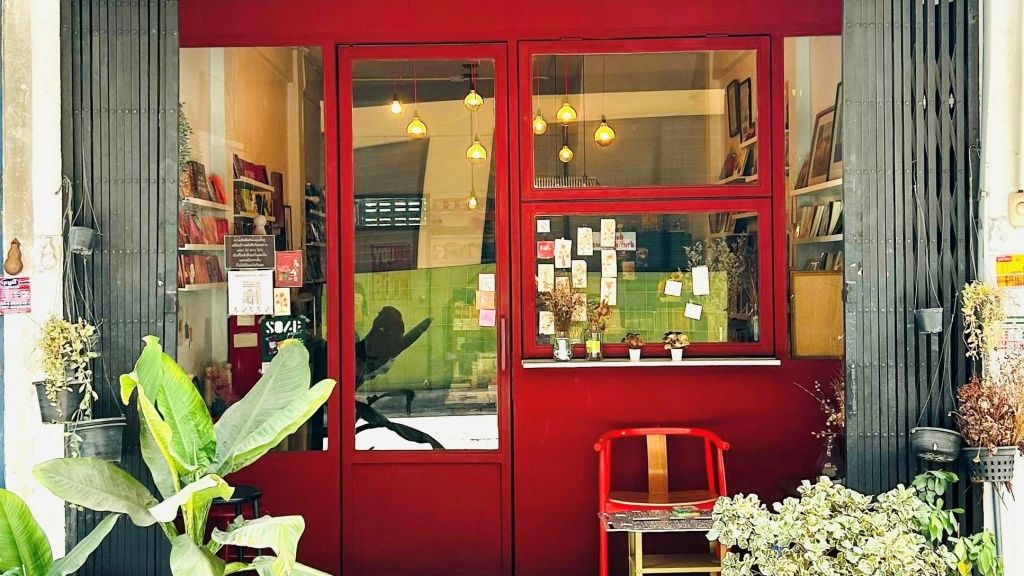 Somewhere Bookshop | Friday Bangkok